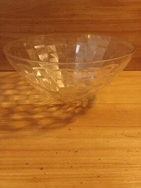 Tupperware | Kitchen | Vintage Tupperware Ice Prisms 2l Bowl 84 Cups ...